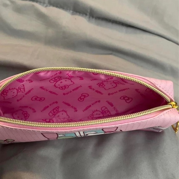 Hello Kitty | Accessories | Hello Kitty Pouch | Poshmark